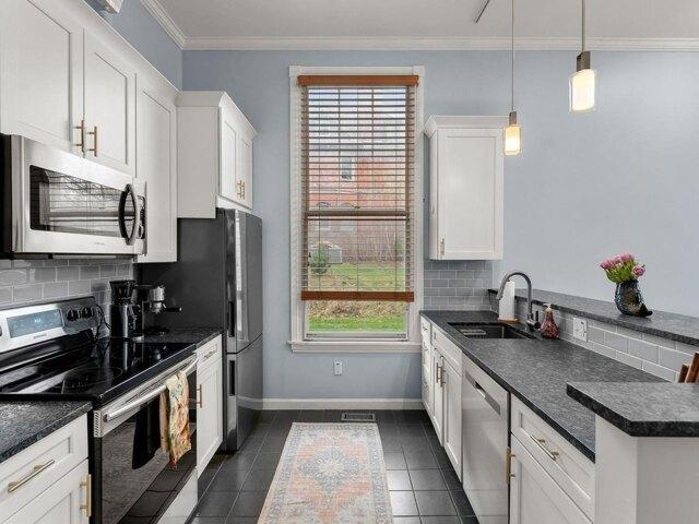condo with 1 bedroom, Burlington VT DLS101781827
