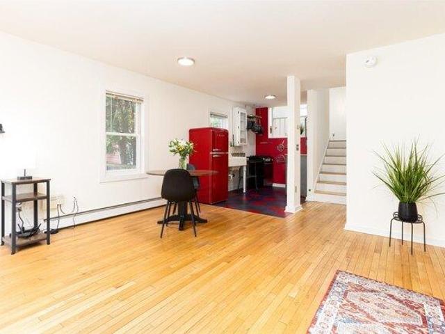 condo with 1 bedroom, Burlington VT DS103886122