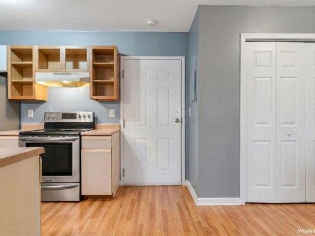 condo with 1 bedroom, Burlington VT ES103071359
