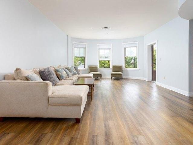 condo with 1 bedroom, Burlington VT ES103622238