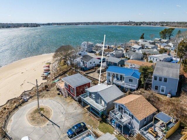 condo with 1 bedroom, Buzzards Bay MA ES105229294