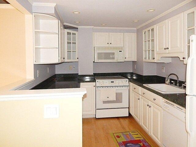 condo with 1 bedroom, Cambridge MA DS101706459