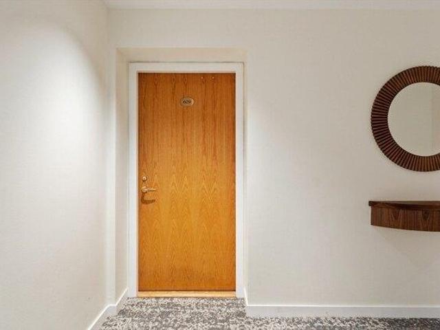 condo with 1 bedroom, Cambridge MA ES103852260