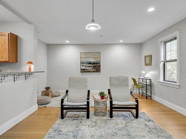 condo with 1 bedroom, Cambridge MA ES104853520