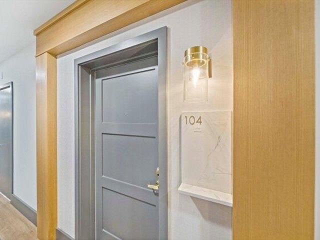 condo with 1 bedroom, Canton MA DS101934016