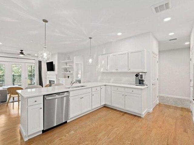 condo with 1 bedroom, Canton MA ES104792456