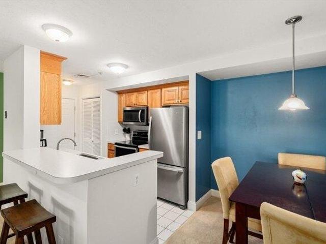 condo with 1 bedroom, Canton MA ES105239491