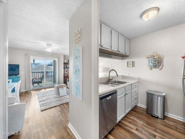 condo with 1 bedroom, Carolina Beach NC ES103601610