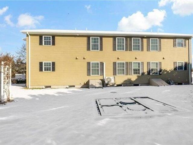 condo with 1 bedroom, Charlestown RI ES104010628