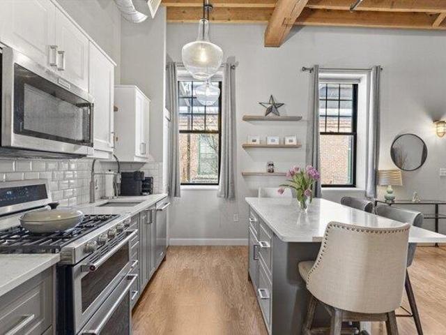 condo with 1 bedroom, Chelsea MA DS103442460
