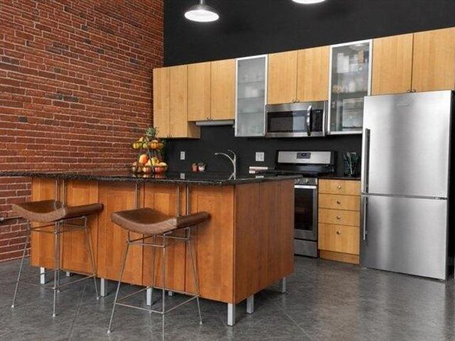 condo with 1 bedroom, Chelsea MA ES103710165