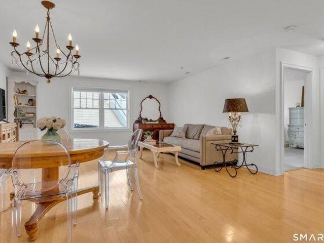 condo with 1 bedroom, Cheshire CT DLS102153965