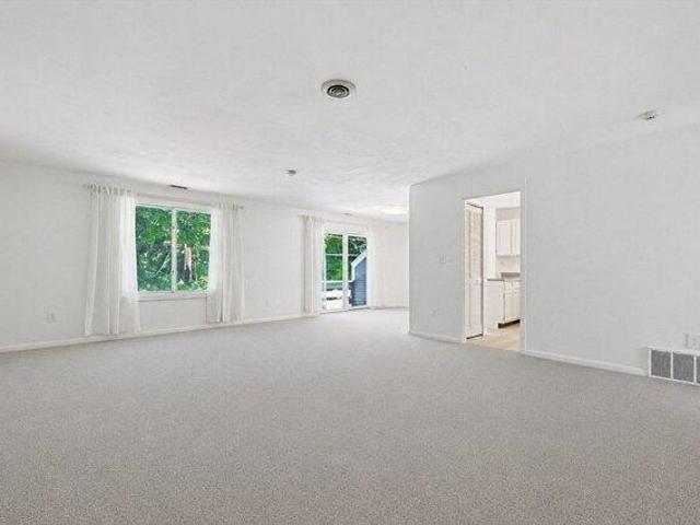 condo with 1 bedroom, Concord MA DS104042802
