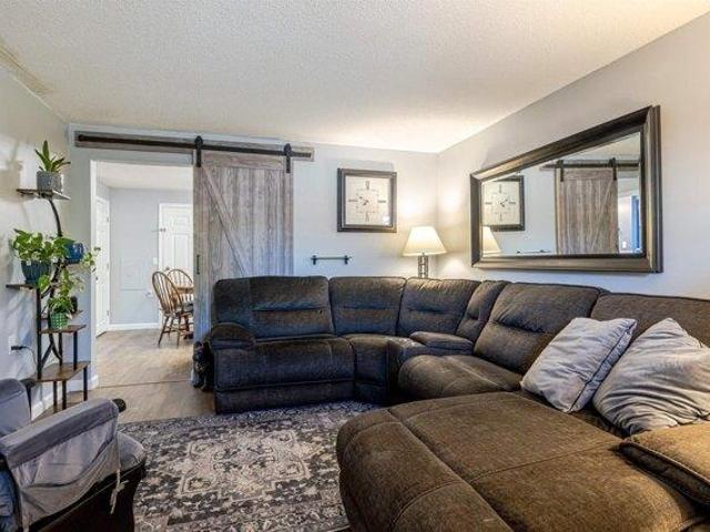 condo with 1 bedroom, Concord NH ES103102456