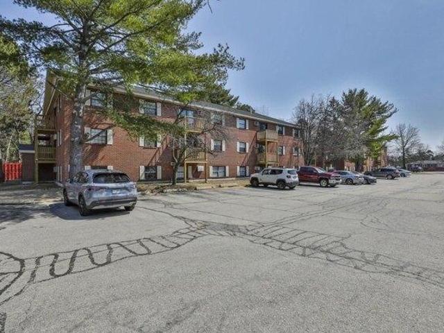 condo with 1 bedroom, Concord NH ES103436874