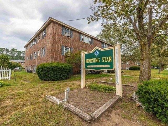condo with 1 bedroom, Concord NH ES103887262