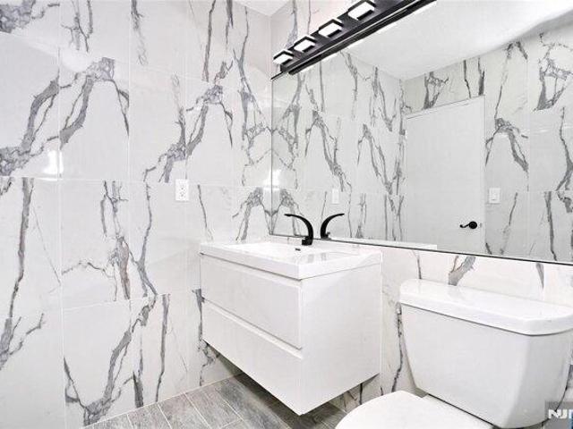 condo with 1 bedroom, Cliffside Park NJ DS103070539