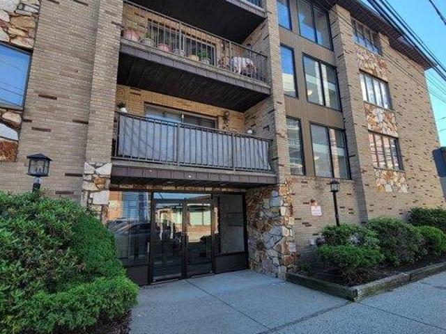 condo with 1 bedroom, Cliffside Park NJ ES103667109