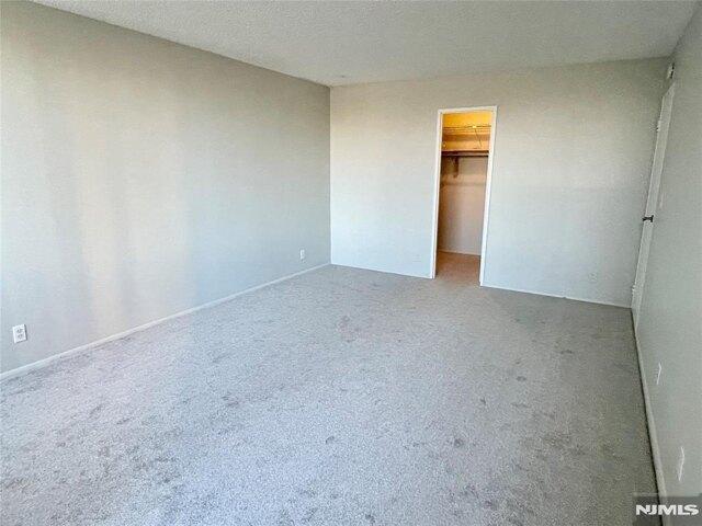condo with 1 bedroom, Cliffside Park NJ ES104720377