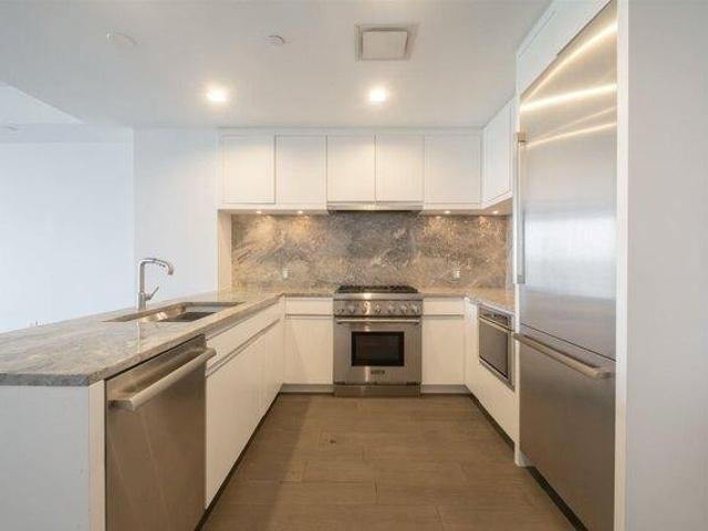 condo with 1 bedroom, Cliffside Park NJ ES104720572