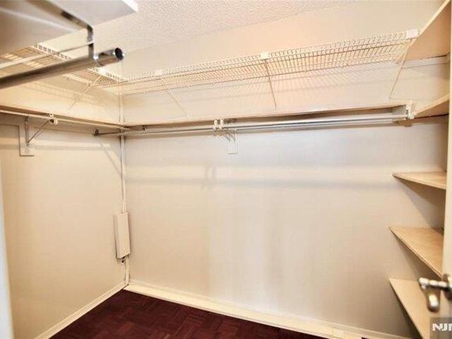 condo with 1 bedroom, Cliffside Park NJ ES105125748