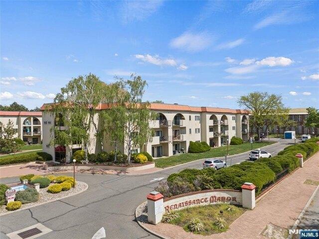 condo with 1 bedroom, Clifton NJ DS102727641