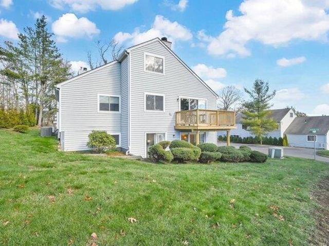 condo with 1 bedroom, Cromwell CT DS102560339
