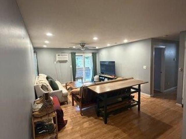 condo with 1 bedroom, Cromwell CT ES104265676