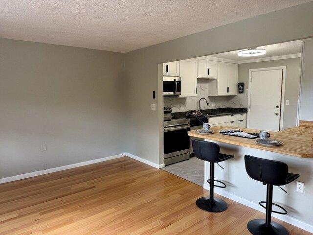 condo with 1 bedroom, Danvers MA ES104946829