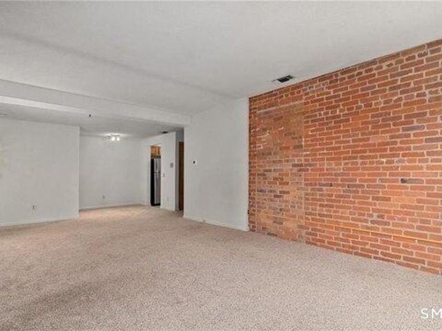 condo with 1 bedroom, Danbury CT DS104074960