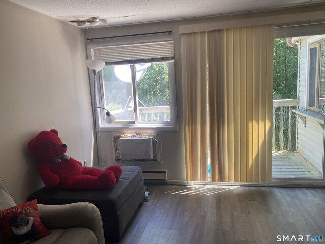 condo with 1 bedroom, Danbury CT DS103069351