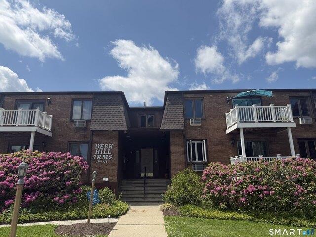 condo with 1 bedroom, Danbury CT ES105112842