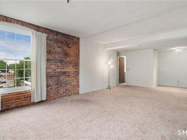 condo with 1 bedroom, Danbury CT ES105122930