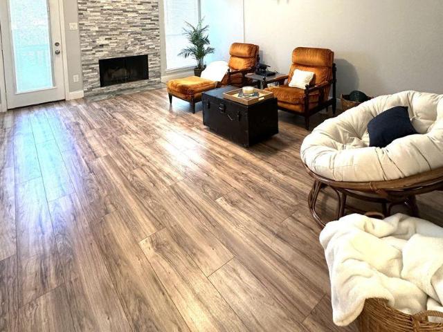 condo with 1 bedroom, Dallas TX DLS101011955