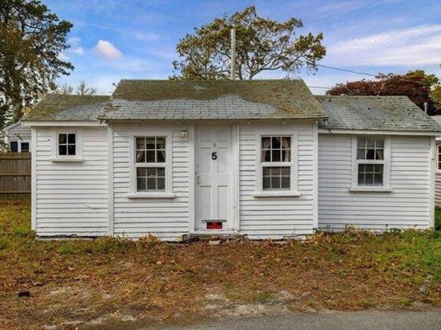 condo with 1 bedroom, Dennis MA DLS102216746