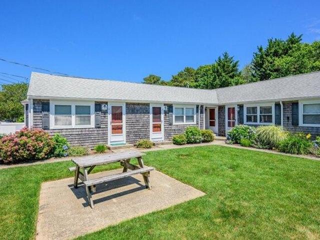 condo with 1 bedroom, Dennis Port MA ES104570125