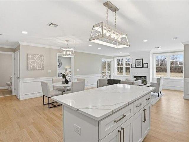 condo with 1 bedroom, East Greenwich RI ES105116037