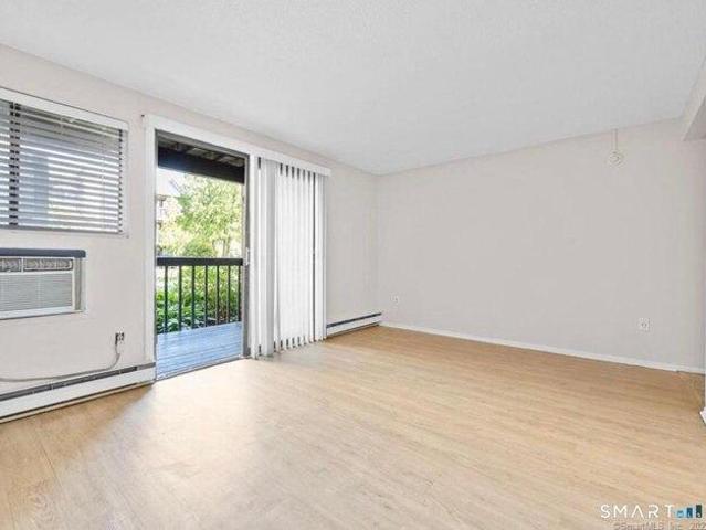 condo with 1 bedroom, East Haven CT ES104332321