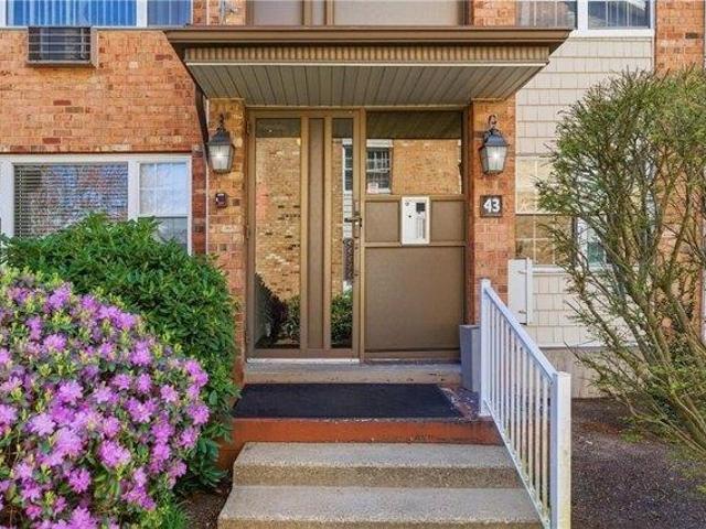 condo with 1 bedroom, East Providence RI ES103431527