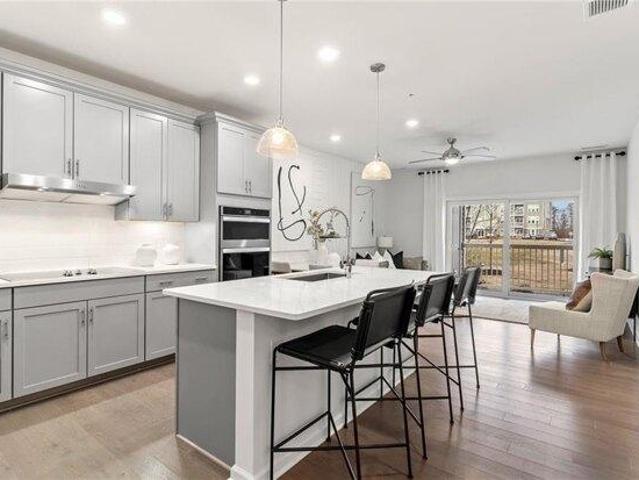 condo with 1 bedroom, East Providence RI ES105080743