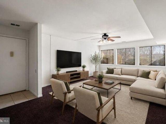 condo with 1 bedroom, East Windsor NJ ES105174322