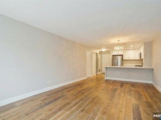 condo with 1 bedroom, Edgewater NJ DS101897156