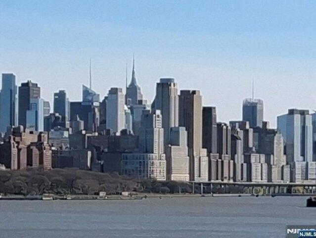 condo with 1 bedroom, Edgewater NJ DS102317813