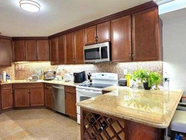 condo with 1 bedroom, Edgewater NJ ES103187280