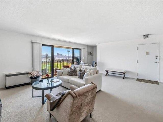 condo with 1 bedroom, Edgewater NJ ES103188523