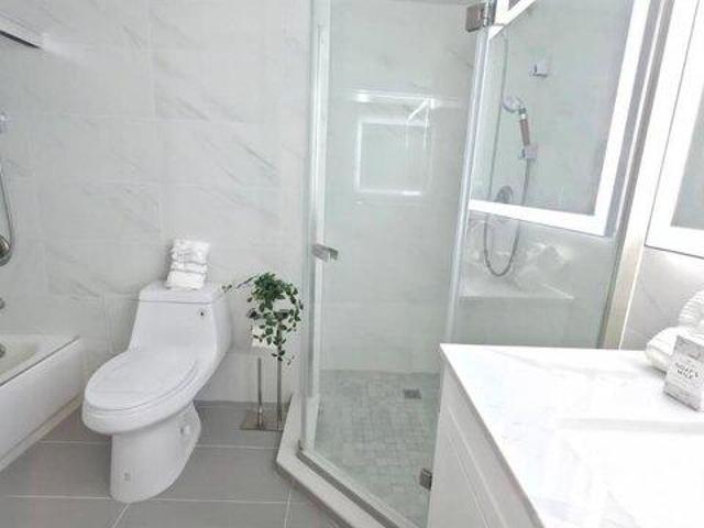 condo with 1 bedroom, Edgewater NJ ES104445449