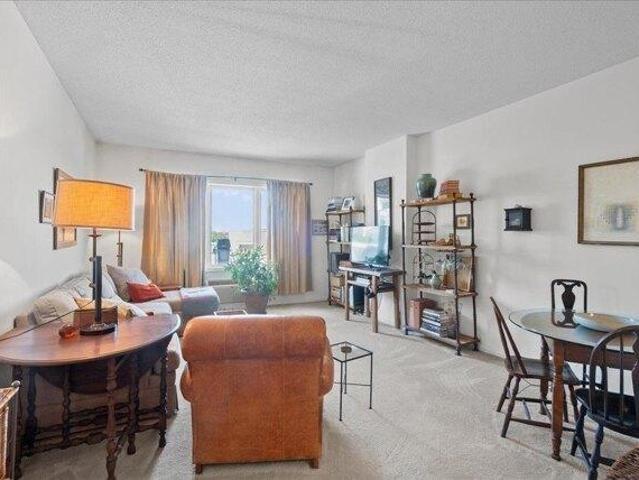condo with 1 bedroom, Edgewater NJ ES104811685