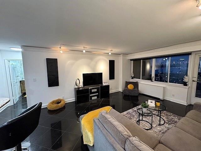 condo with 1 bedroom, Edgewater NJ ES105142710