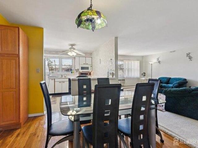 condo with 1 bedroom, Edison NJ DS102279335