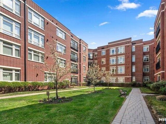 condo with 1 bedroom, Englewood NJ DS102725258